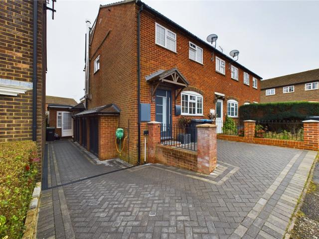 house to rent in Elm Drive, East Grinstead