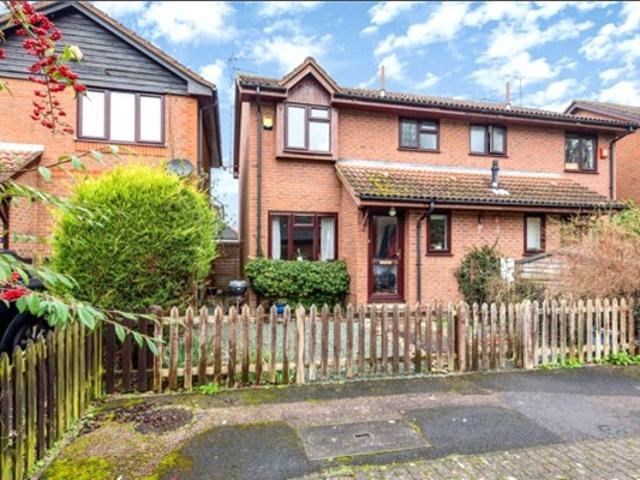 House to rent in Elmer Mews, Fetcham, Leatherhead, Surrey, KT22 | Leaders