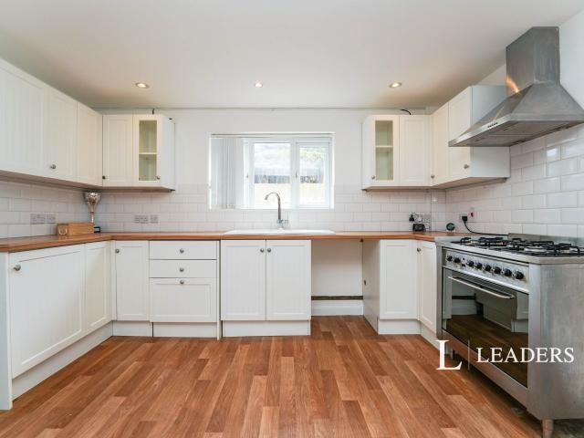 House to rent in Frithwood Park, Brownshill, Stroud, Gloucestershire, GL6 | Leaders