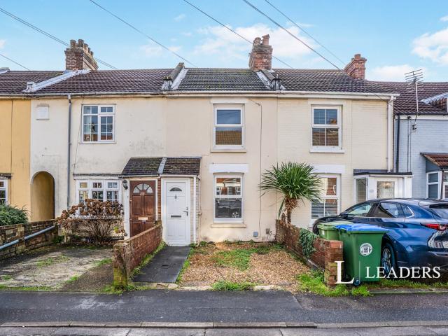 House to rent in Gordon Road, Fareham, PO16 | Leaders