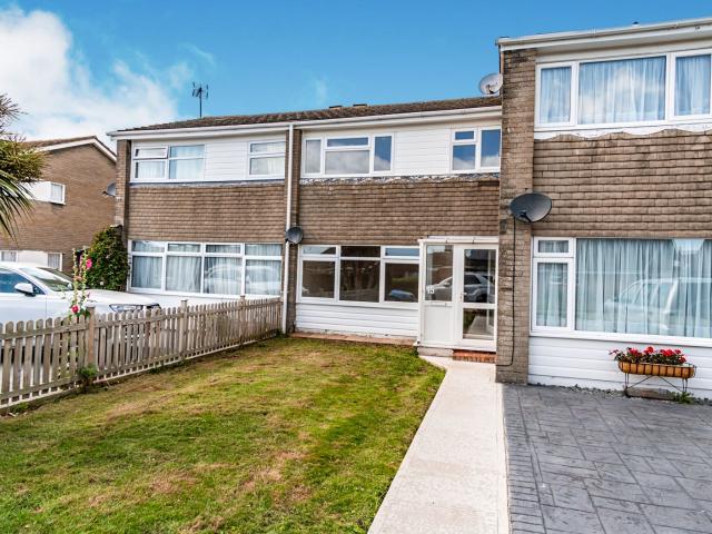 House to rent in Greenacres Ring, Angmering, BN16 | Leaders
