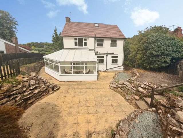 House to rent in Heydon Road, Finstall, Bromsgrove, Worcestershire, B60 | Leaders