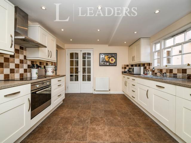 House to rent in High Street, Kelvedon, Colchester, CO5 | Leaders