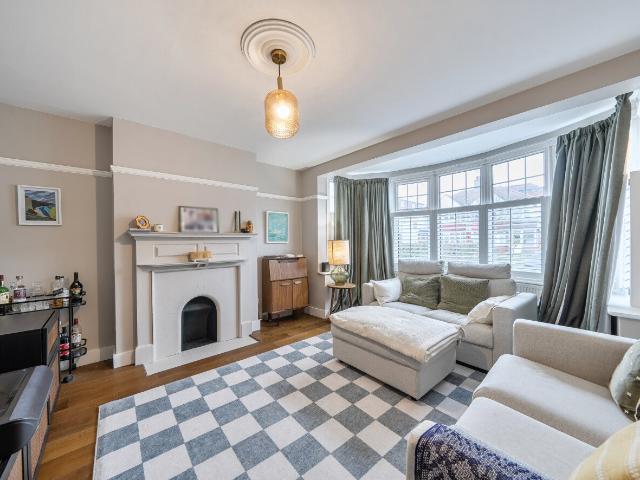 house to rent in Hillcourt Avenue, Finchley, London, N12