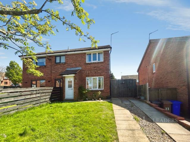 House to rent in Lynmouth Drive, Ilkeston, Derbyshire, DE7 | Leaders