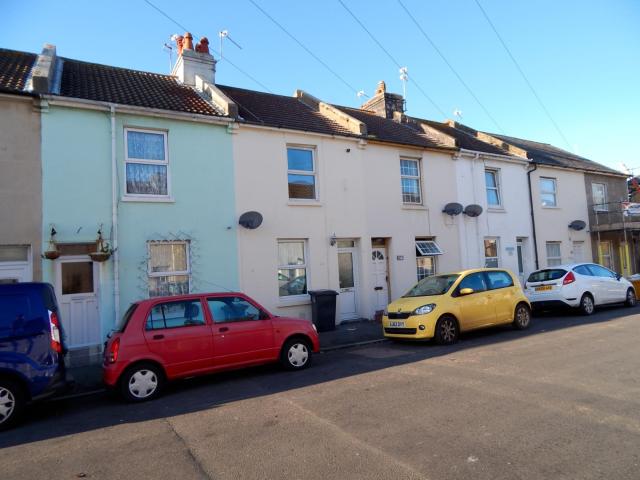 House to rent in Longstone Road, Eastbourne, BN22 | Leaders