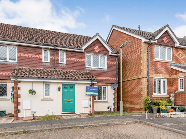 House to rent in Lorne Gardens, Knaphill, Woking, GU21 | Leaders