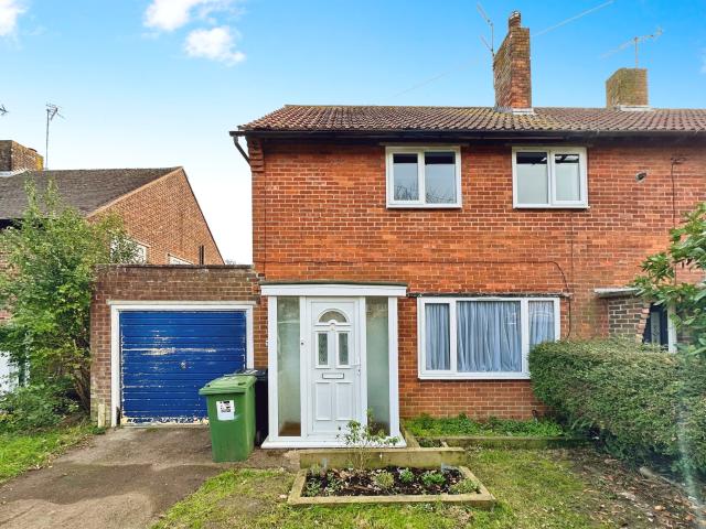House to rent in Pulborough Avenue, Eastbourne, BN22 | Leaders