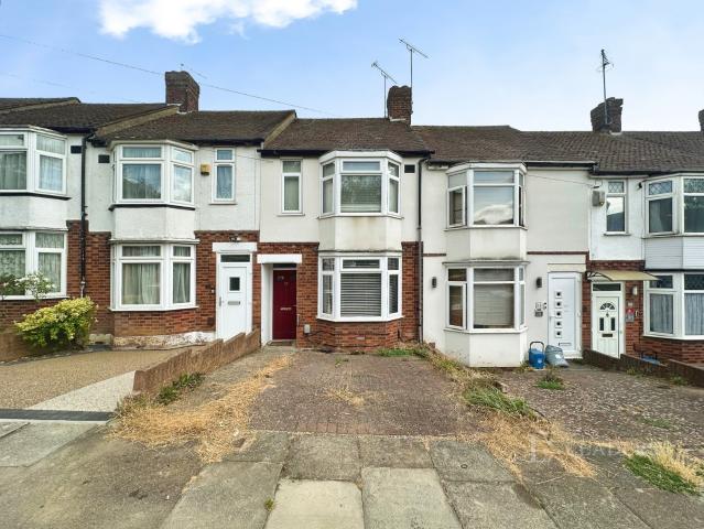 House to rent in Preston Gardens, Luton, Bedfordshire, LU2 | Leaders