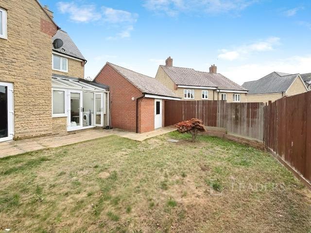 House to rent in Russ Avenue, Faringdon, Oxfordshire, SN7 | Leaders