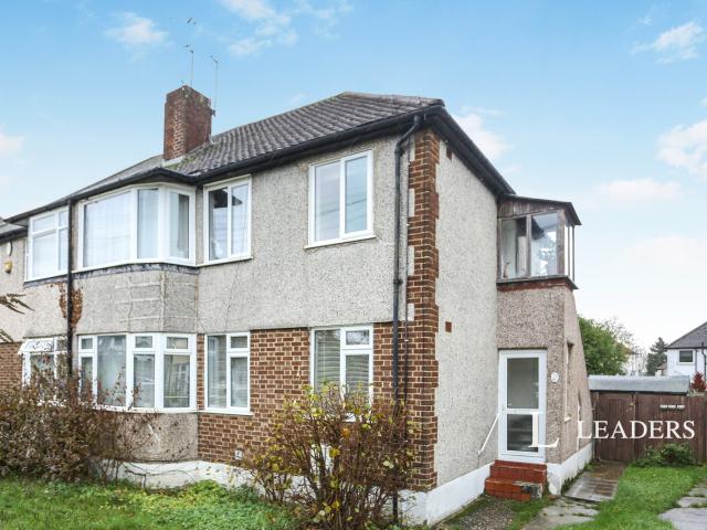 House to rent in Robinhood Green, Orpington, BR5 | Leaders