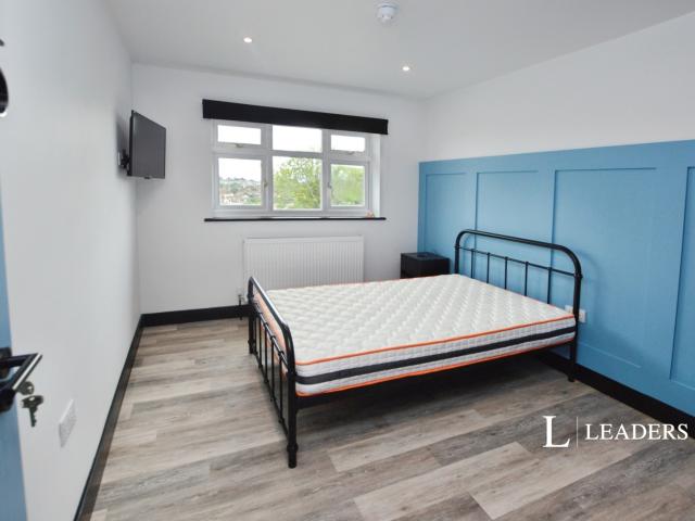 House to rent in St. Andrews Avenue, Colchester, Essex, CO4 | Leaders
