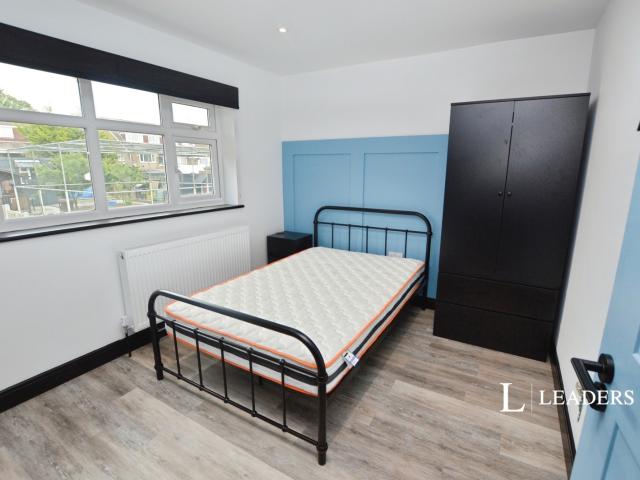 House to rent in St. Andrews Avenue, Colchester, Essex, CO4 | Leaders