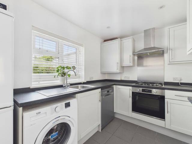 House to Rent in Staines Upon Thames Long Lane STL250106