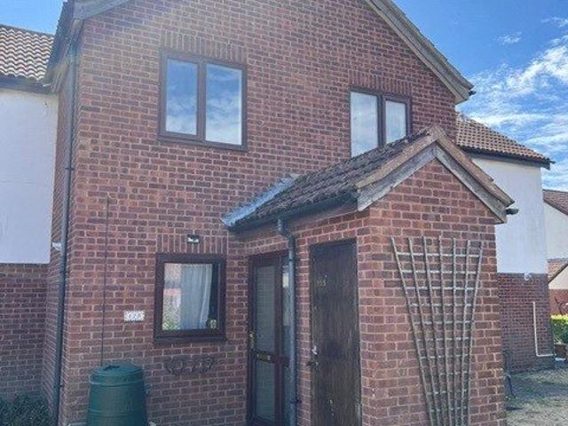 House to rent in Saffron Drive, Christchurch, Dorset, BH23 | Leaders