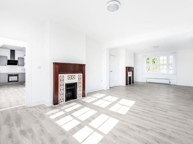 house to rent in Shenley Lane, London Colney, St. Albans, AL2