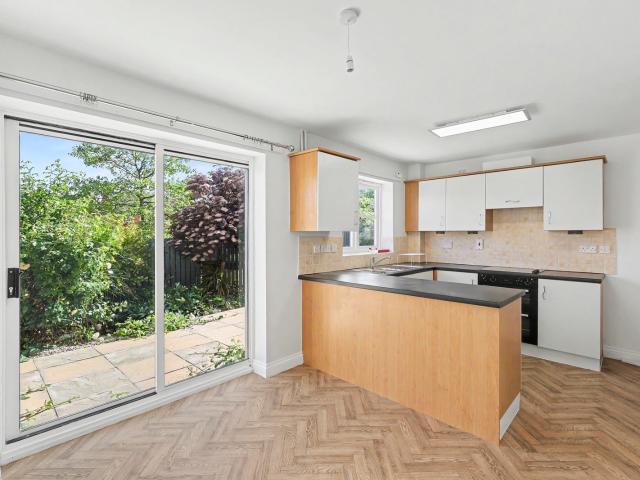 House to rent in Snowshill Close, Daventry, Northamptonshire, NN11 | Leaders