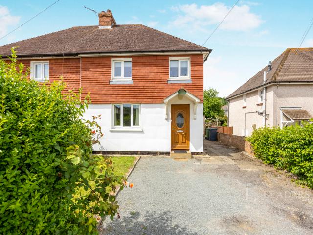 House to rent in The Oval, Guildford, GU2 | Leaders