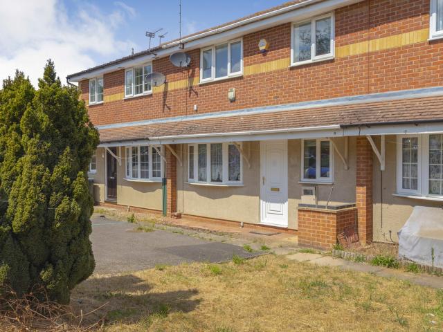 House to rent in Thirlmere Close, Kettering, Northamptonshire, NN16 | Leaders