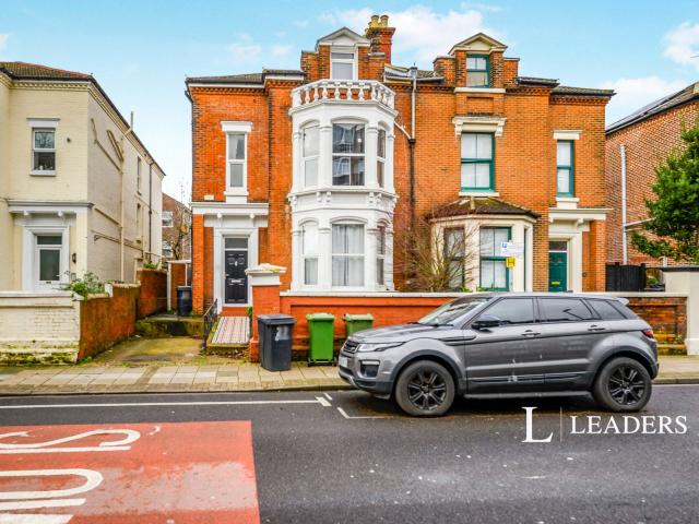 House to rent in Victoria Road North, Southsea, Hampshire, PO5 | Leaders