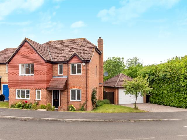 House to Rent in Warfield Huson Road BRL220191