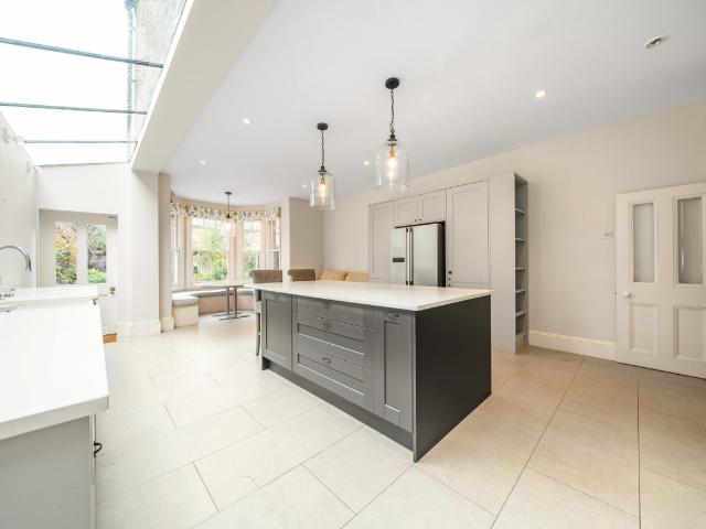 house to rent in Weir Road, Balham, London, SW12