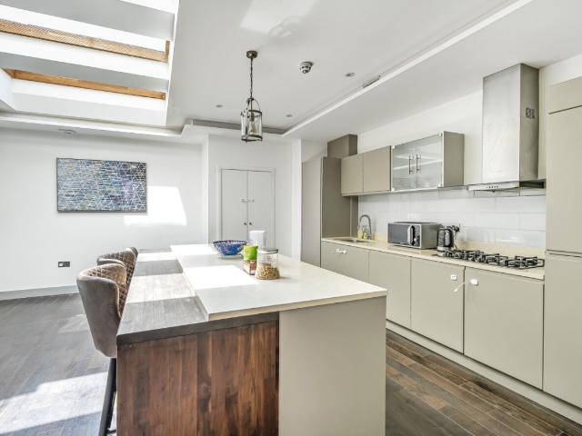 house to rent in Westbere Road, London, NW2