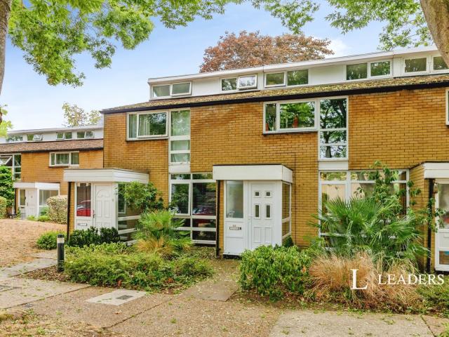 House to rent in Weymede, Byfleet, West Byfleet, KT14 | Leaders