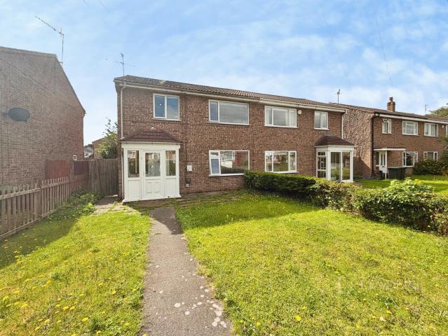 House to rent in Willow Road, Bromsgrove, B61 | Leaders