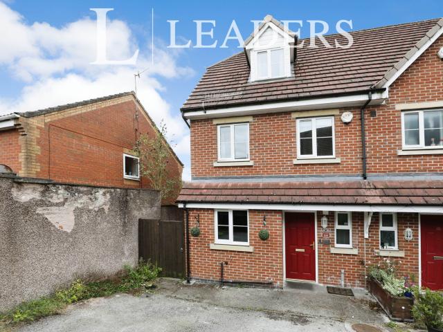 House to rent in Woodcote Close, Stoke on Trent, ST3 | Leaders