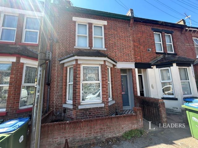 House to rent in Woodside Road, Southampton, Hampshire, SO17 | Leaders