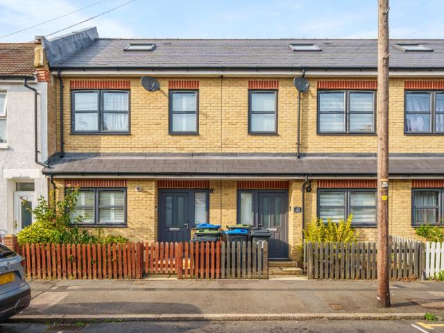 house to rent in Zion Place, Thornton Heath, CR7