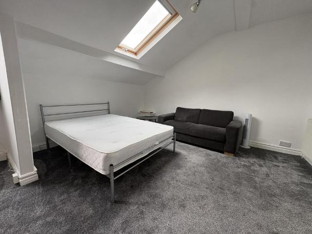 Studio to rent