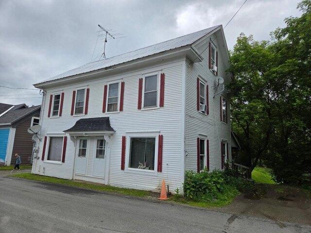 house Troy VT ES104836222