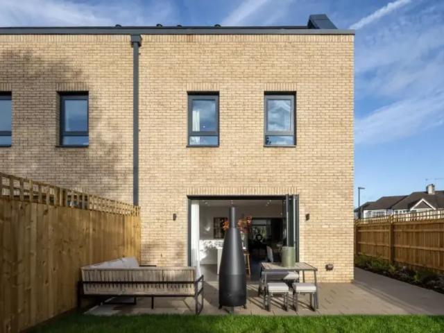 House Twickenham London LS102665250