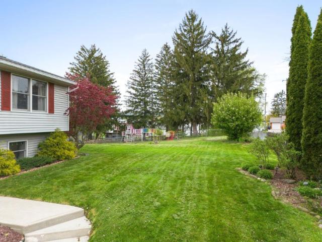 house Vestal NY DS101948328