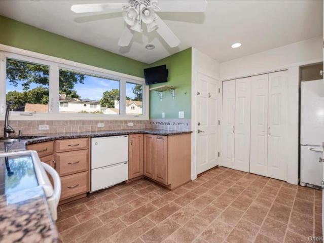 house Wantagh NY ES105150796