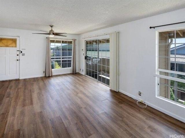 house Waipahu HI 96797 DS89338296