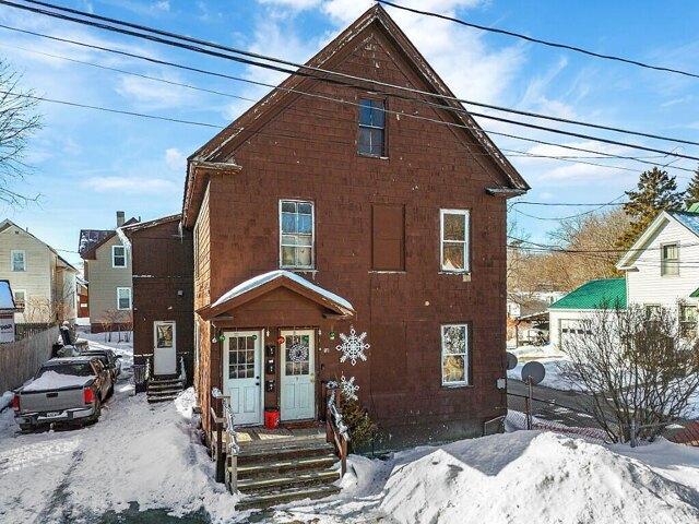 house Waterville ME DS103889430