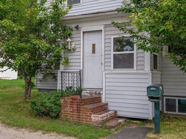 house Waterville ME ES104921610