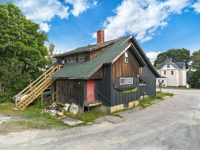 house Waterville ME ES105232851