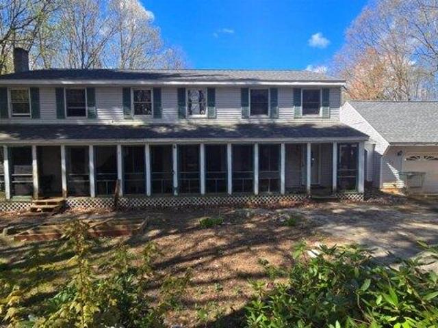 house Weare NH DS103036315