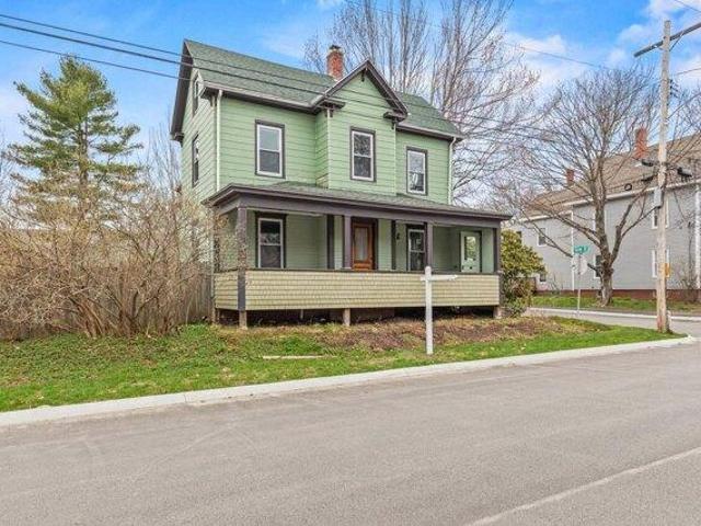 house Westbrook ME DLS101857356