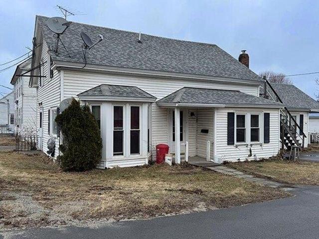 house Winthrop ME DS102285509