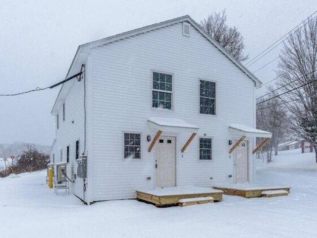 house Windham ME ES104045276