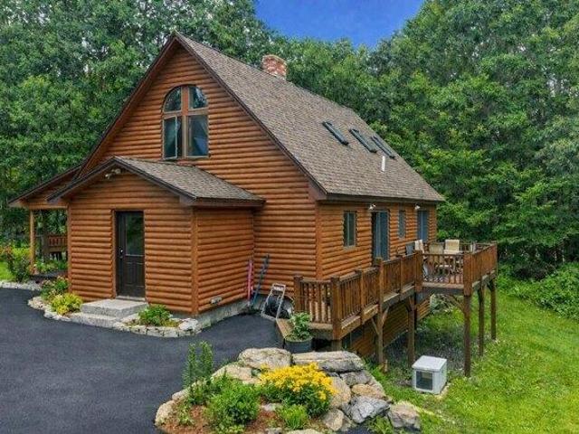 house Windham ME ES104835719