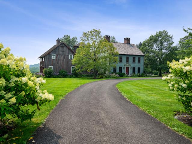House with garden