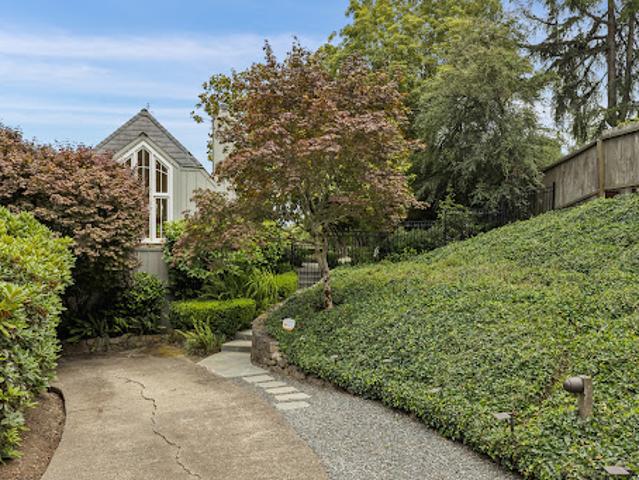 House with garden