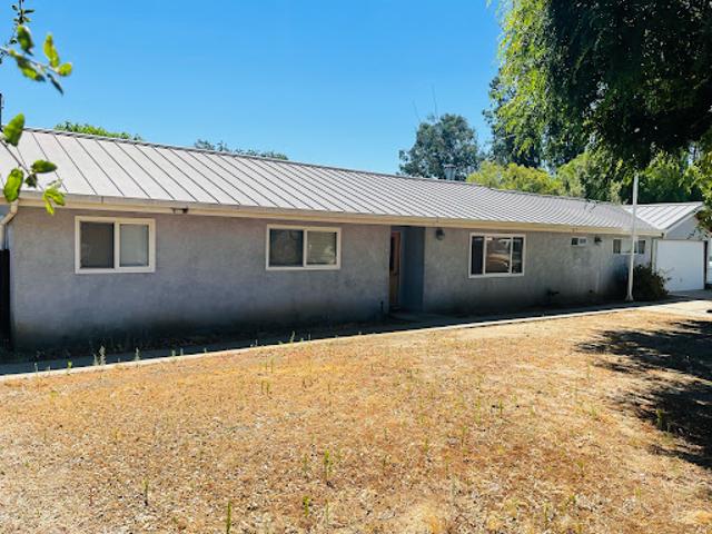 House with garden