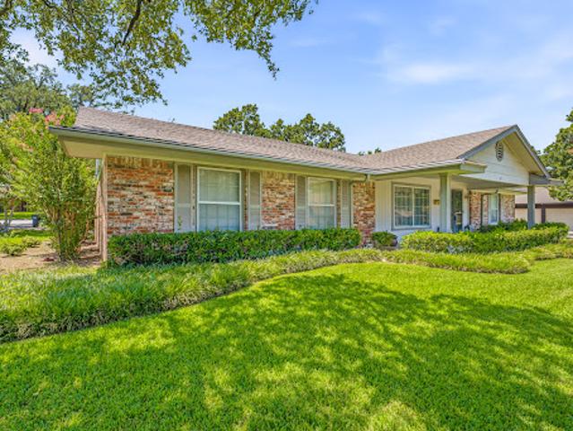 House with garden